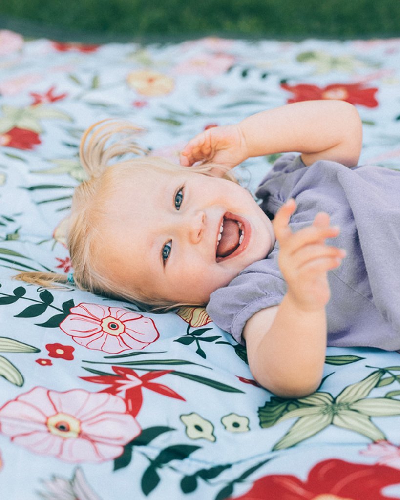 Outdoor Blanket 5x5 Primrose Patch – Chicken Little